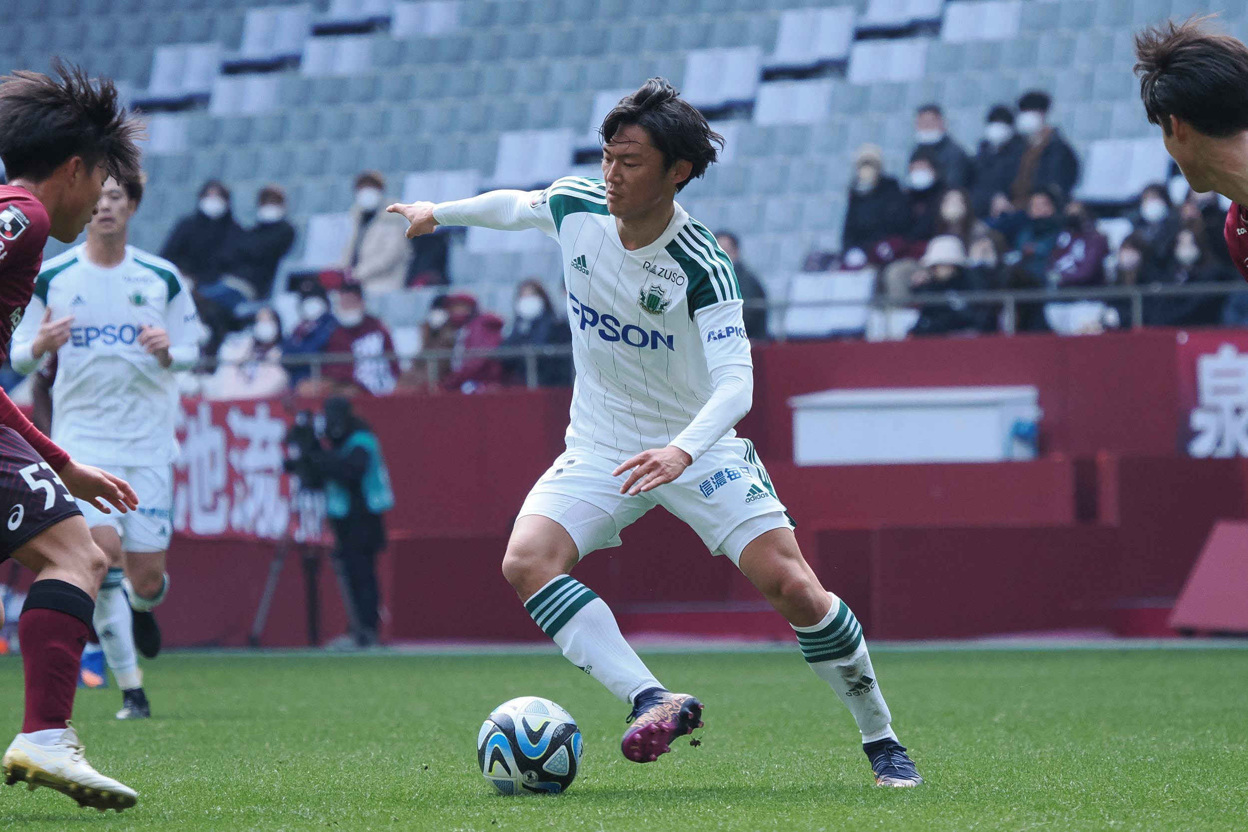 Matsumoto Yamaga FC Renews Naoto Arai's Contract for 2024 Season: Player Comments and Career ...